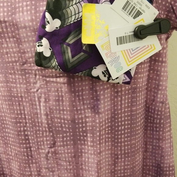 LuLaRoe | Other | Lularoe Classic T Small Disney Collection Leggings ...